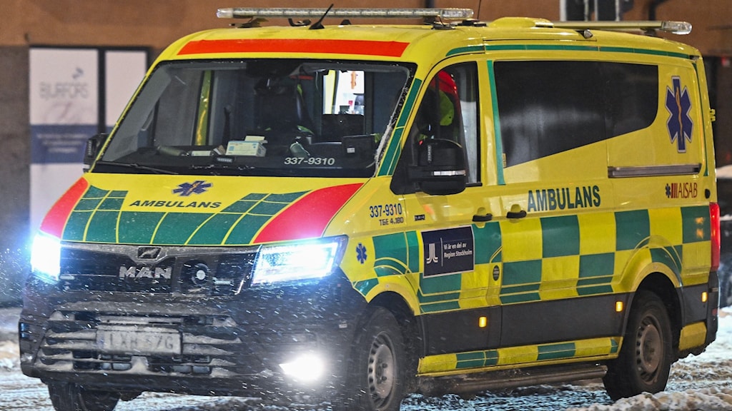 SL-bussar i krock – olycka i Danderyd | Sveriges Radio