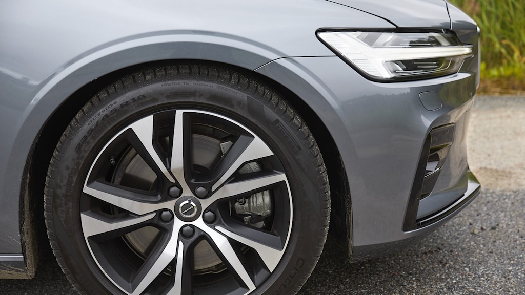 Volvo Cars tvingas återkalla bilar – för höga utsläpp - P4 Göteborg ...