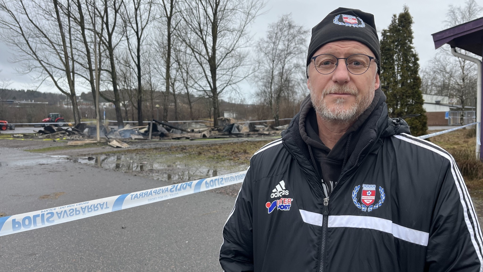 Klubbstugan i ruiner efter nyårsbranden: ”Svider i hjärtat” | Sveriges ...
