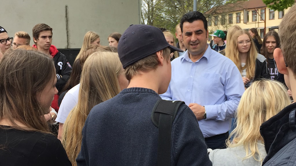Eleverna på Älghultsskolan gick hem i protest - P4 Kronoberg | Sveriges ...