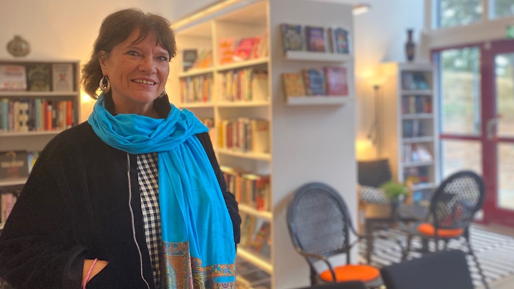 Nobelprispepp: Bibliotekarien tror på Rushdie - P4 Kronoberg | Sveriges ...