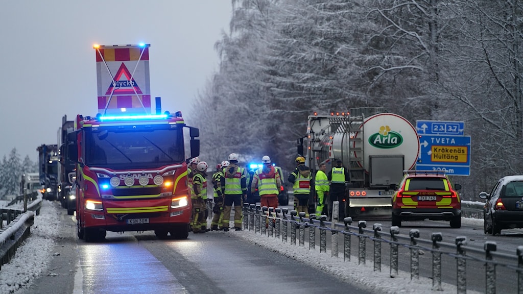 Trafikolycka norr om Växjö – ingen till sjukhus - P4 Kronoberg ...