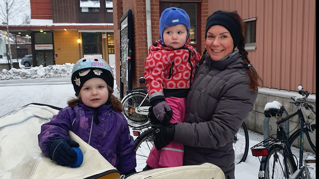 Så firas trettondagen i Umeå: "Ska åka skridskor med mamma" - P4 ...