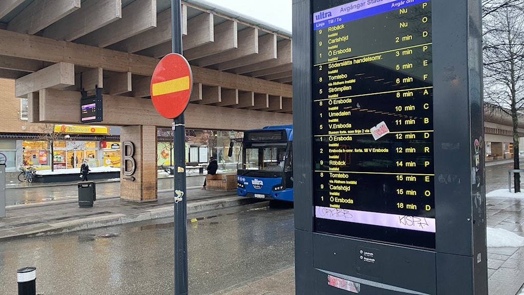 Lokalbussarna i Umeå inställda i halkan - P4 Västerbotten | Sveriges Radio