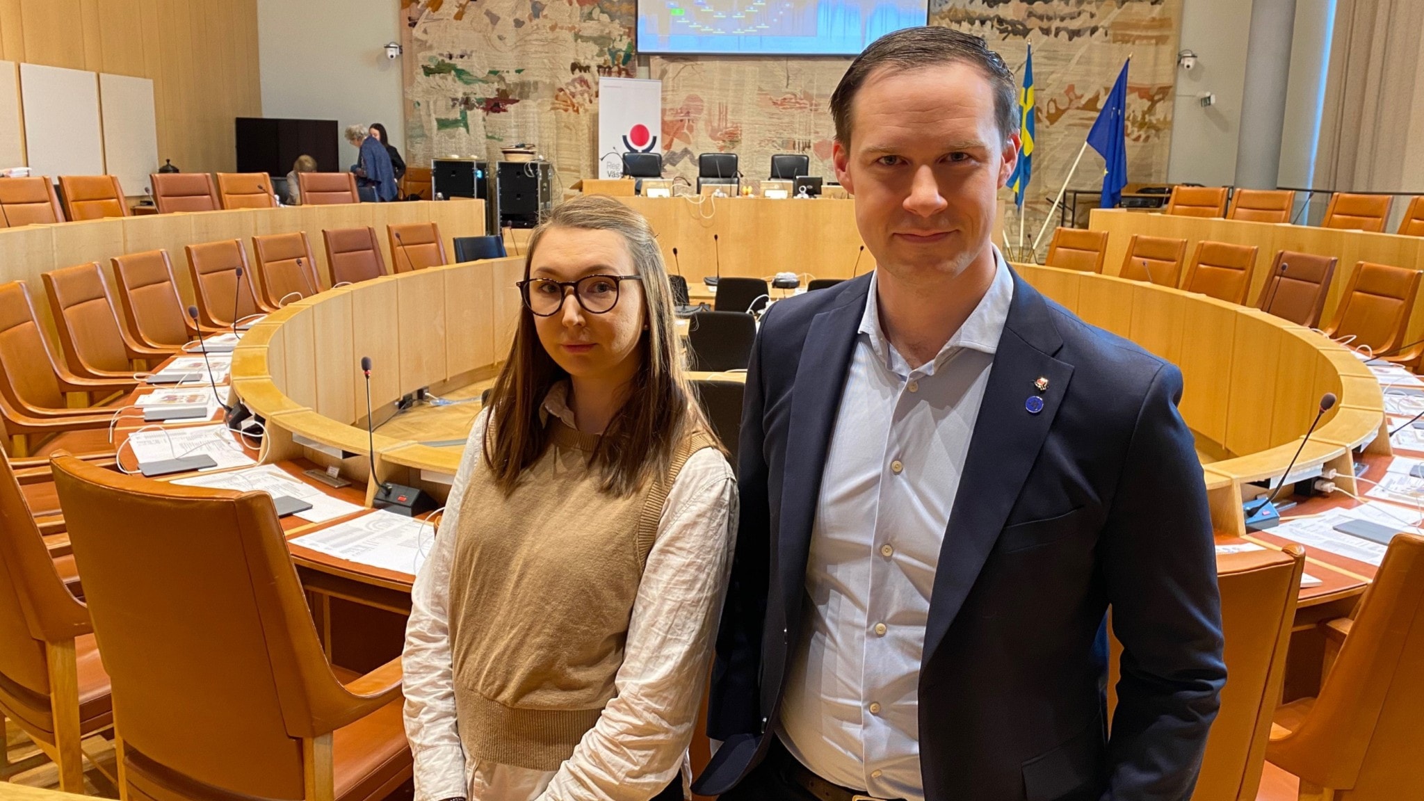 Elfgren: "Interpellationer viktiga – men måste följa de frågor vi ...