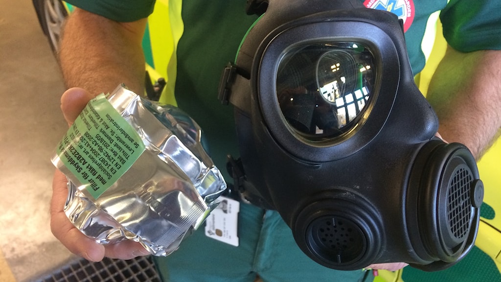 Ambulansen får inte använda sina skyddsmasker - P4 Västmanland ...