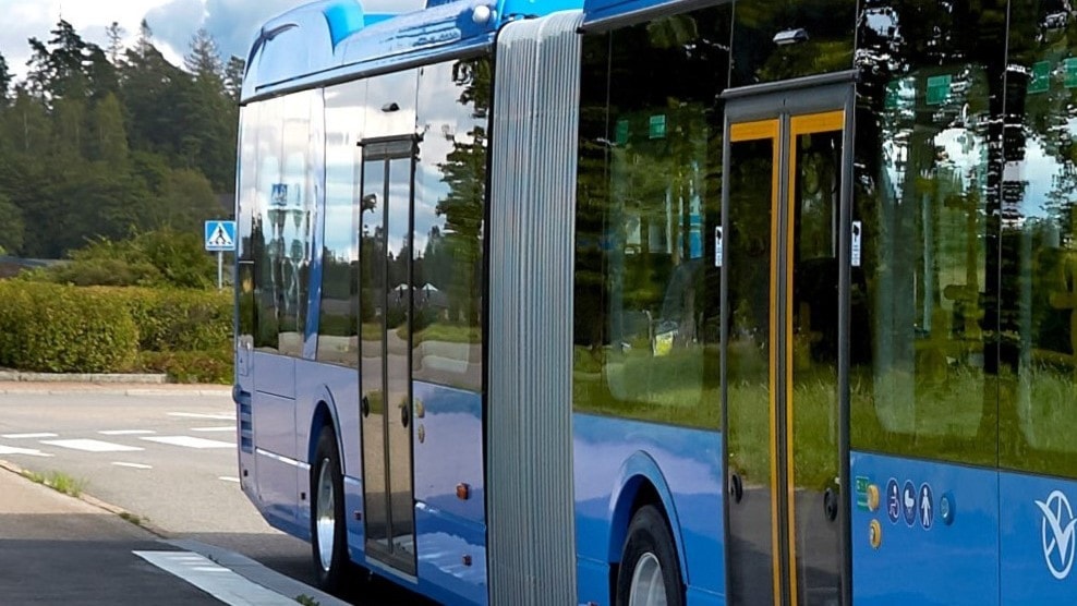 Busslinjer dras om efter raset på E6 - P4 Väst | Sveriges Radio