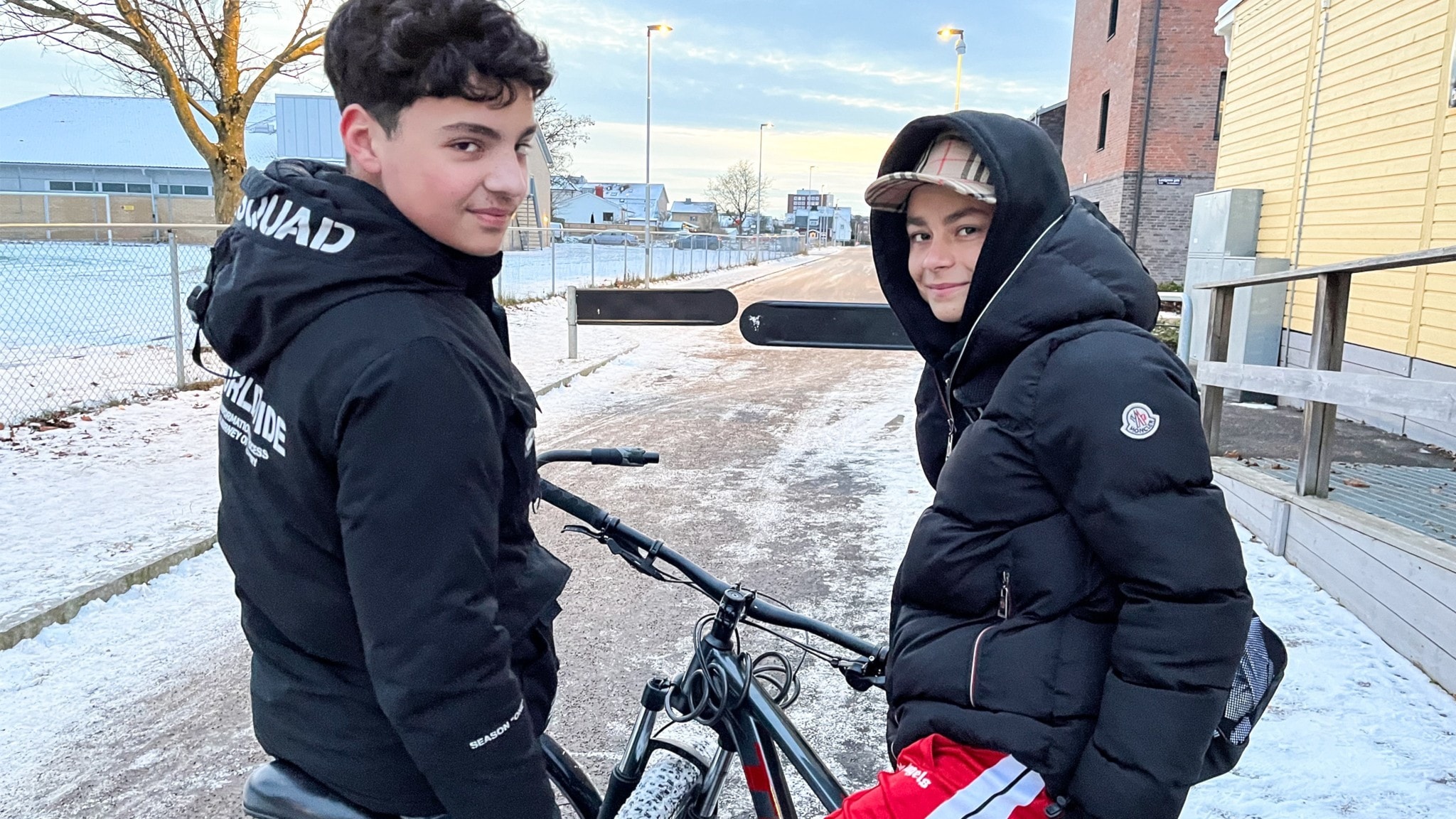 Hamza i åttan: Sämre utbildning med oengagerade lärare - P4 Halland ...