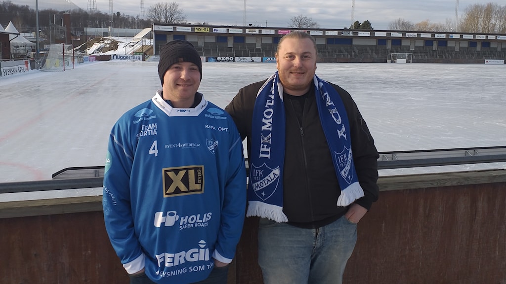 De är på plats för att heja fram IFK Motala - P4 Östergötland ...