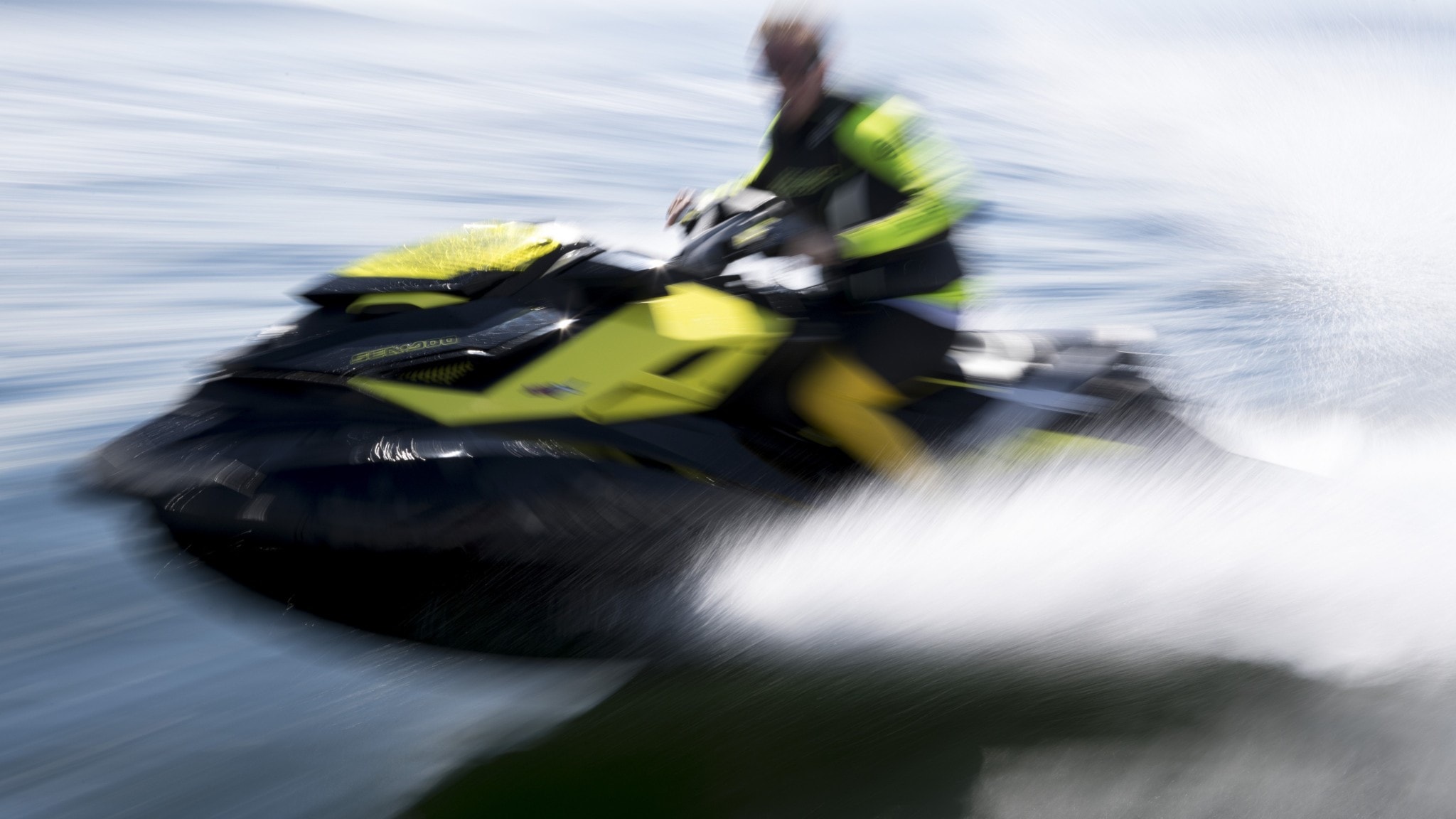 Sista minuten för förarbevis på vattenskoter på gamla meriter - P4 ...