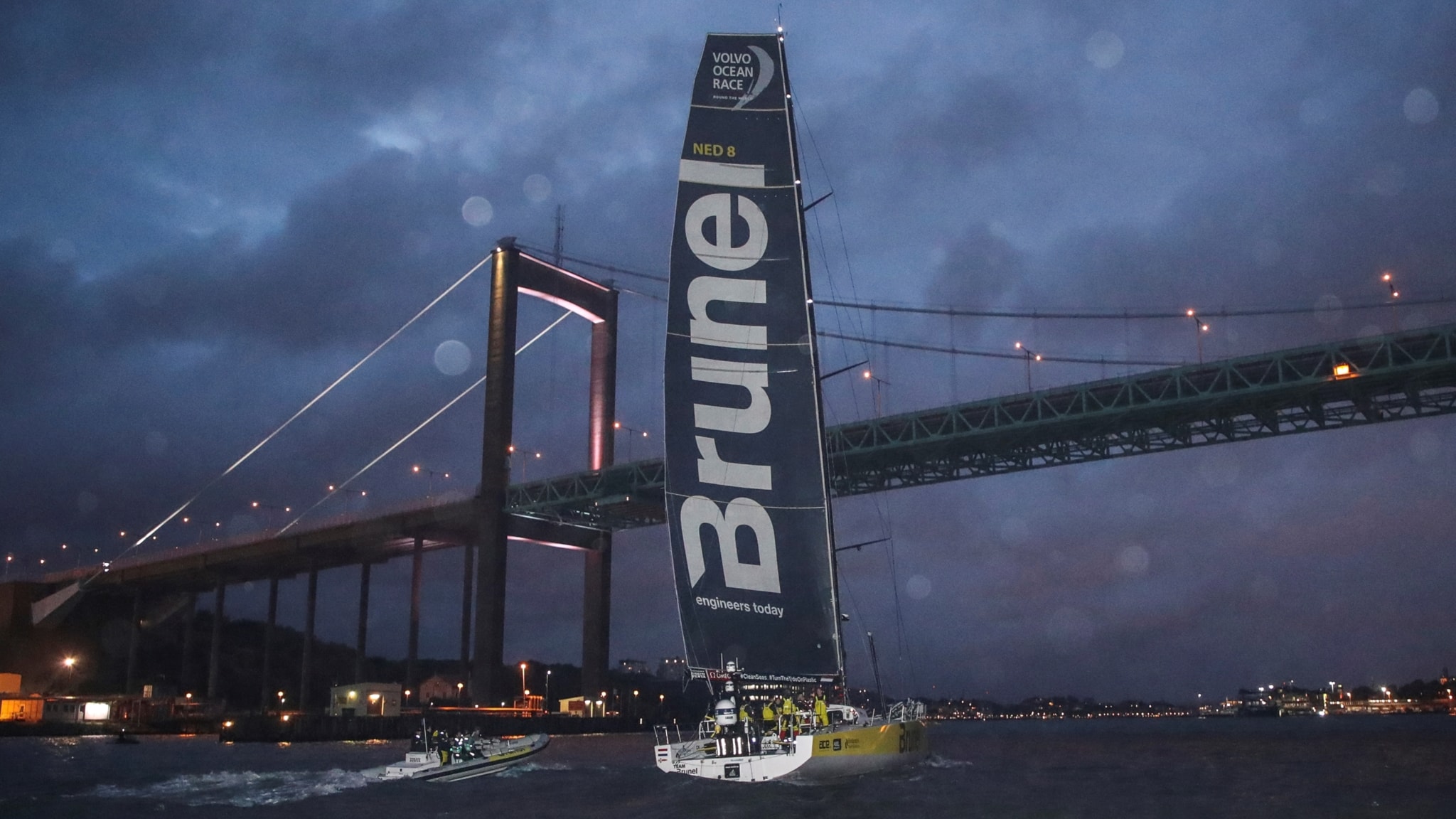 Team Brunel först till Göteborg i Volvo Ocean Race - Radiosporten ...