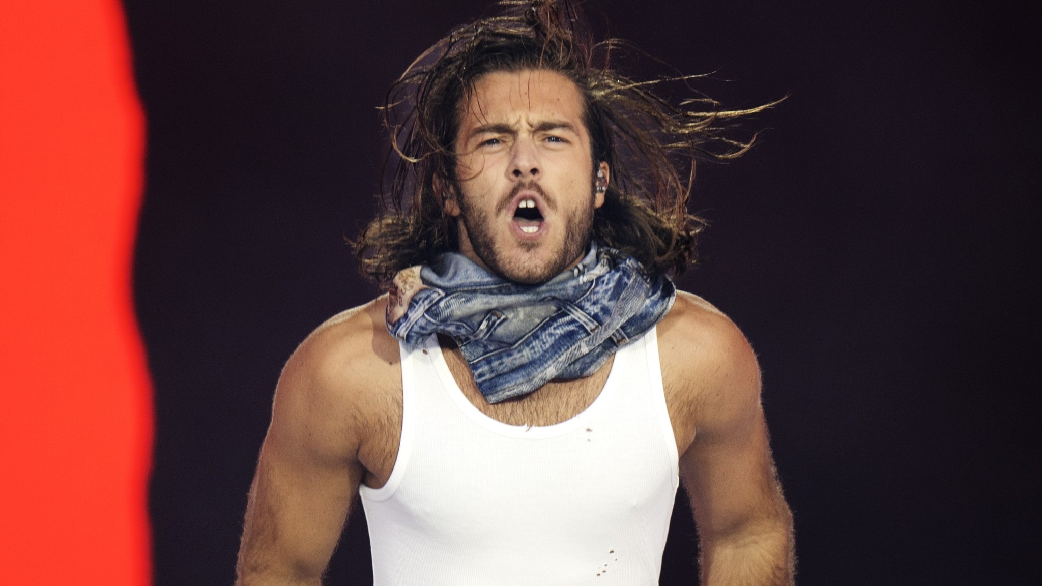 ”Look Who´s Laughing Now” – Benjamin Ingrosso behåller förstaplatsen på ...