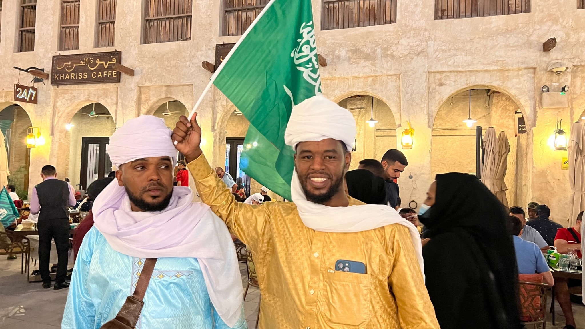 Fotbolls-VM - en skandal eller en återskapad arabisk guldålder ...