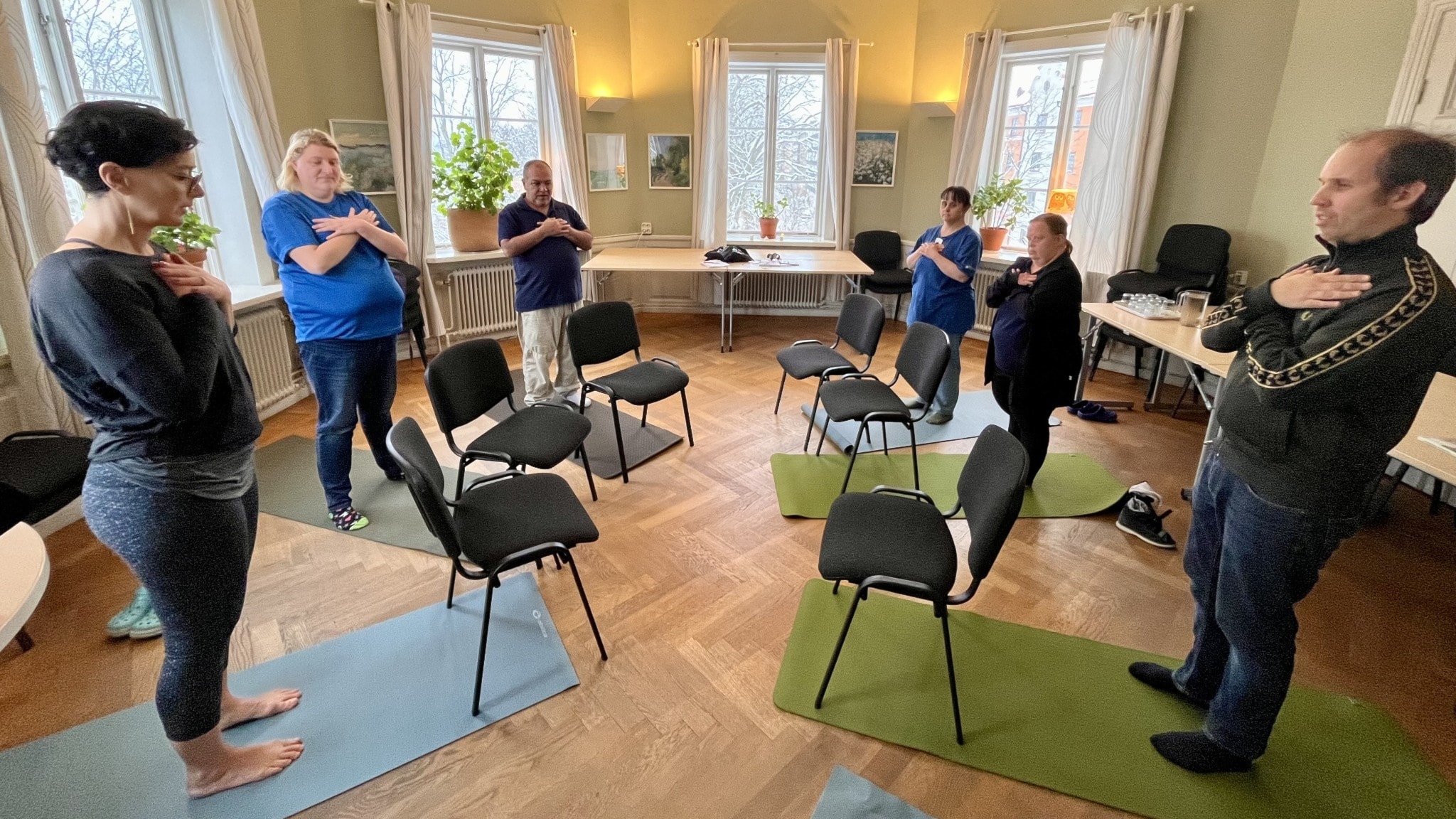 Ny lättläst bok om yoga: ”Jag blev mindre stel” - Klartext – nyheter på ...