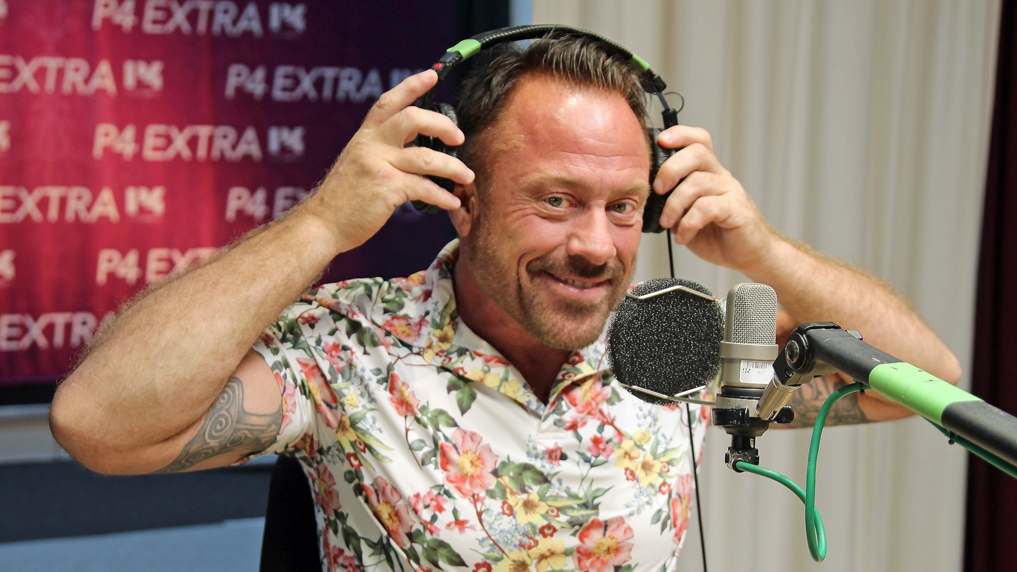 Kändis-pt:n Lars Wallin: "Hela mitt liv har varit ett bananskal" | P4 ...