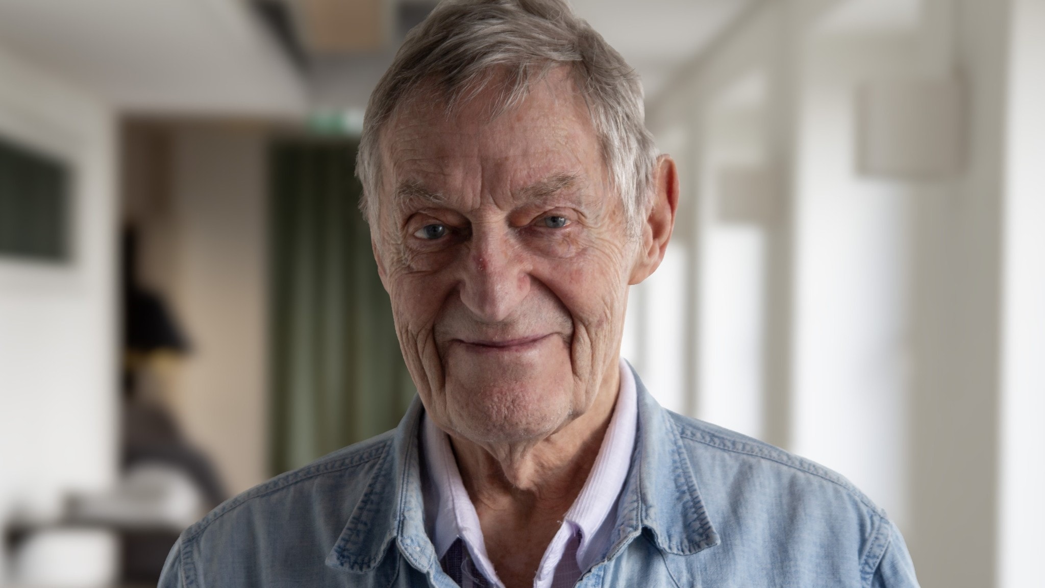 Lars Lind, 90, har blivit särbo: Vi träffas mer nu 2 april 2025 - P4 ...