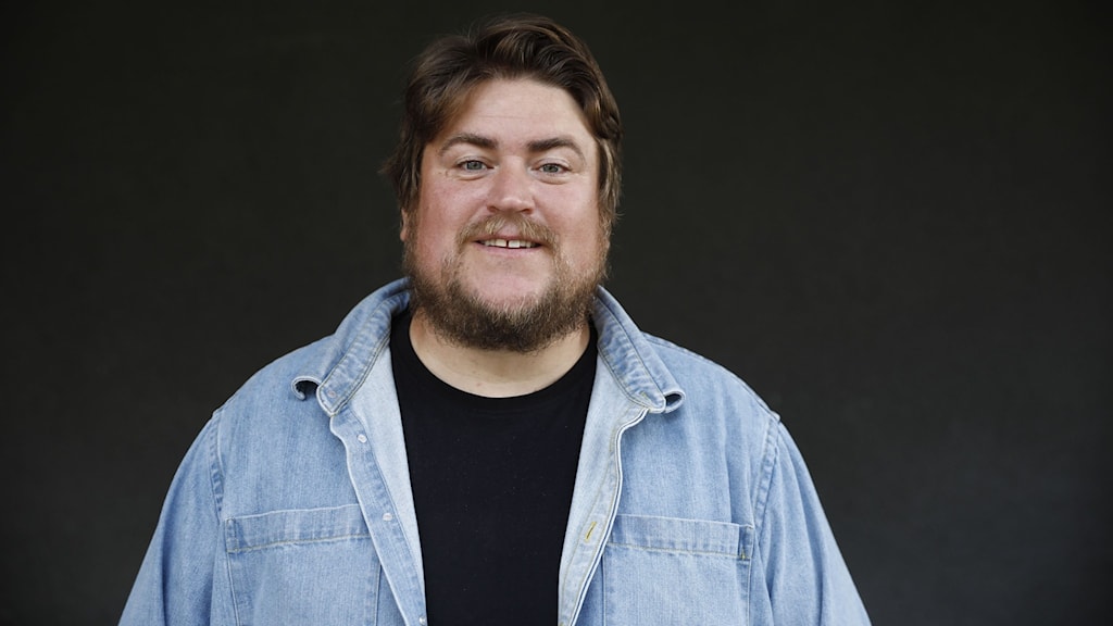 Svegsonen Erik Ekstrand programledare för nytt TV-program: ”En idiot ...