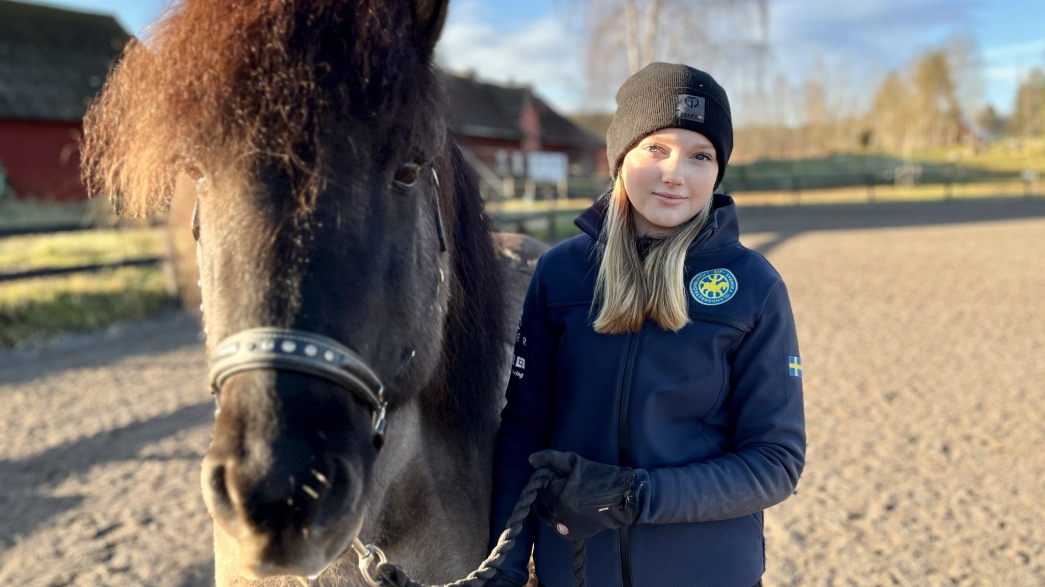 Hilma red hem priset årets unga ryttare – igen - P4 Kalmar | Sveriges Radio