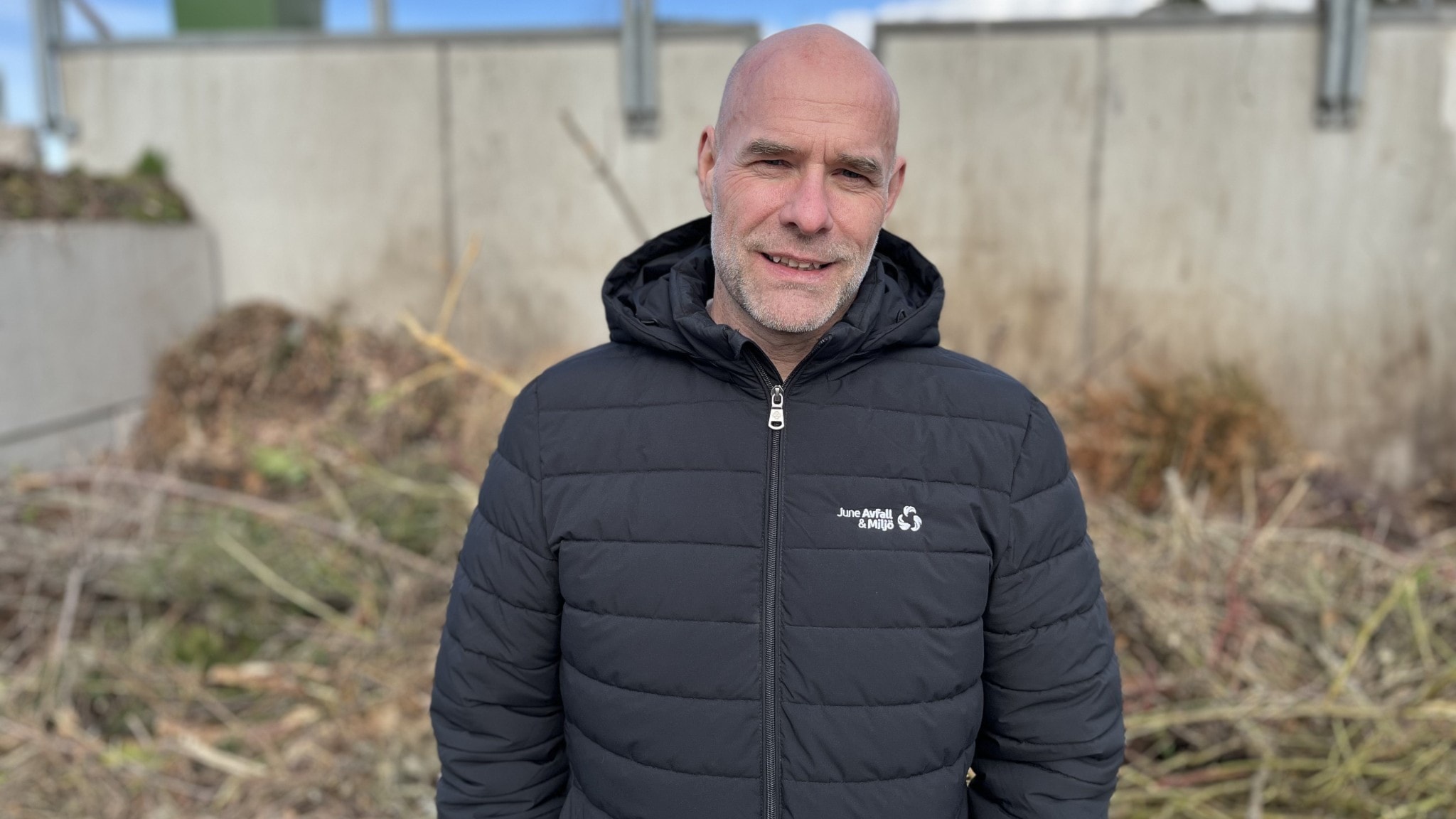 Sortergårdarna rustar för anstormning efter nya eldningsförbudet - P4 ...