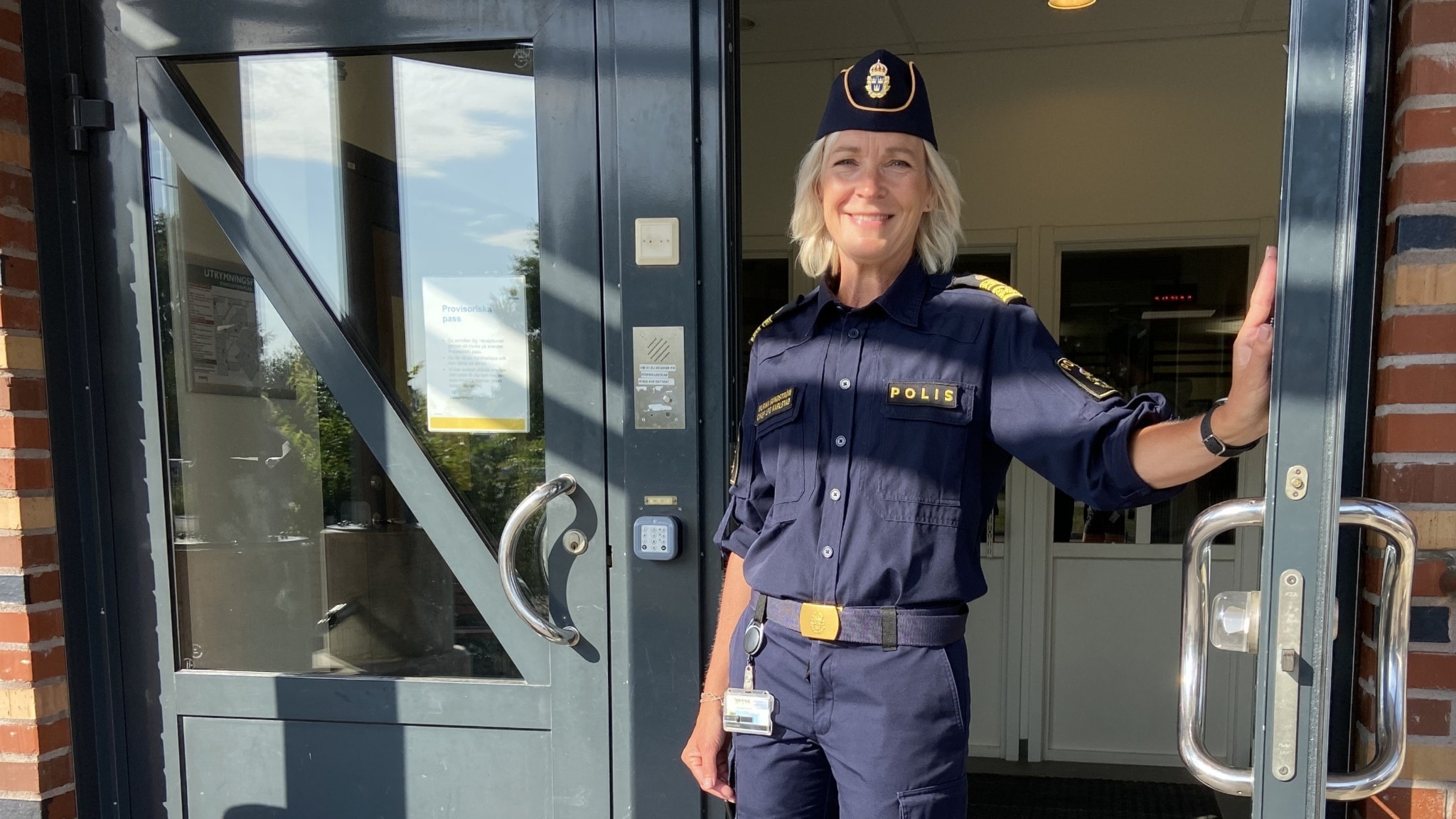 Långa köer för att få pass igen – men bara i Karlstad | Sveriges Radio