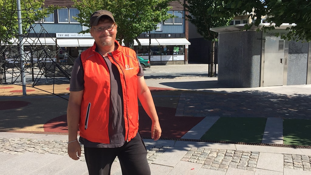 Nattvandraren Ronny misshandlad i Hörby - P4 Kristianstad | Sveriges Radio