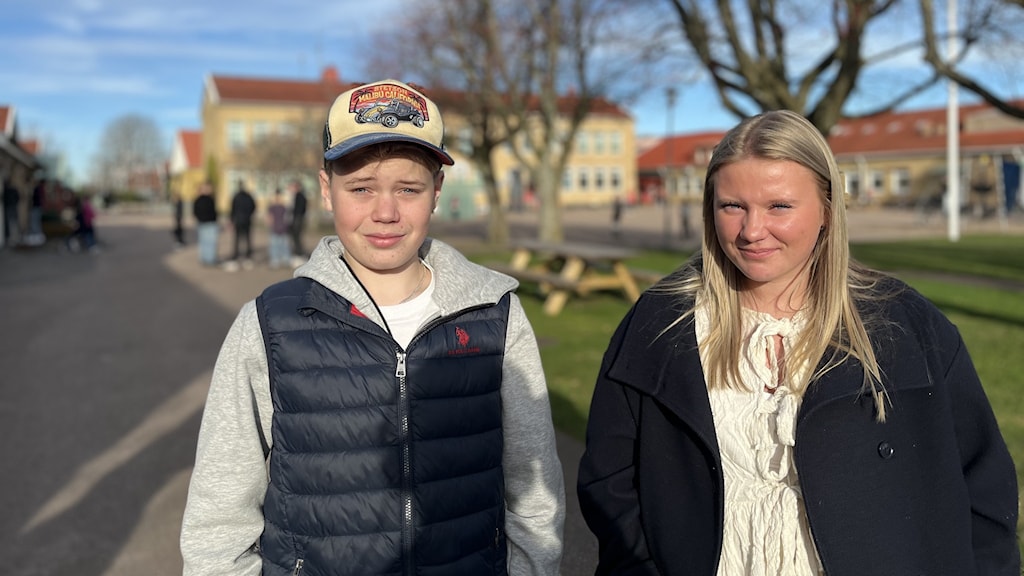 Första dagen med mobilfri skola: ”Förjävligt” - P4 Skaraborg | Sveriges ...
