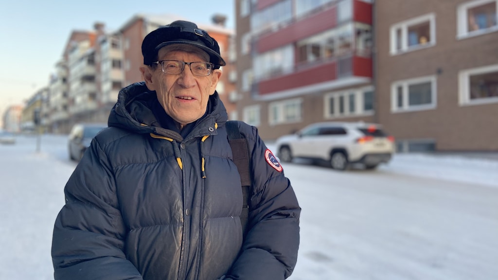Experten: Onödigt att skotta hustaket - P4 Norrbotten | Sveriges Radio