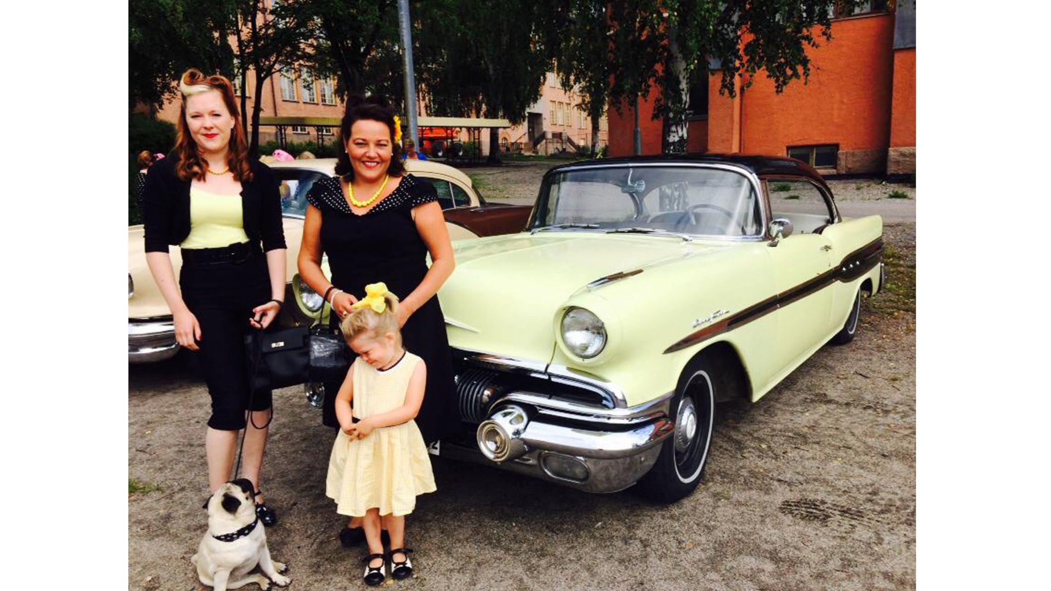 Coola brudar cruisade i Ladies Run - P4 Gävleborg | Sveriges Radio